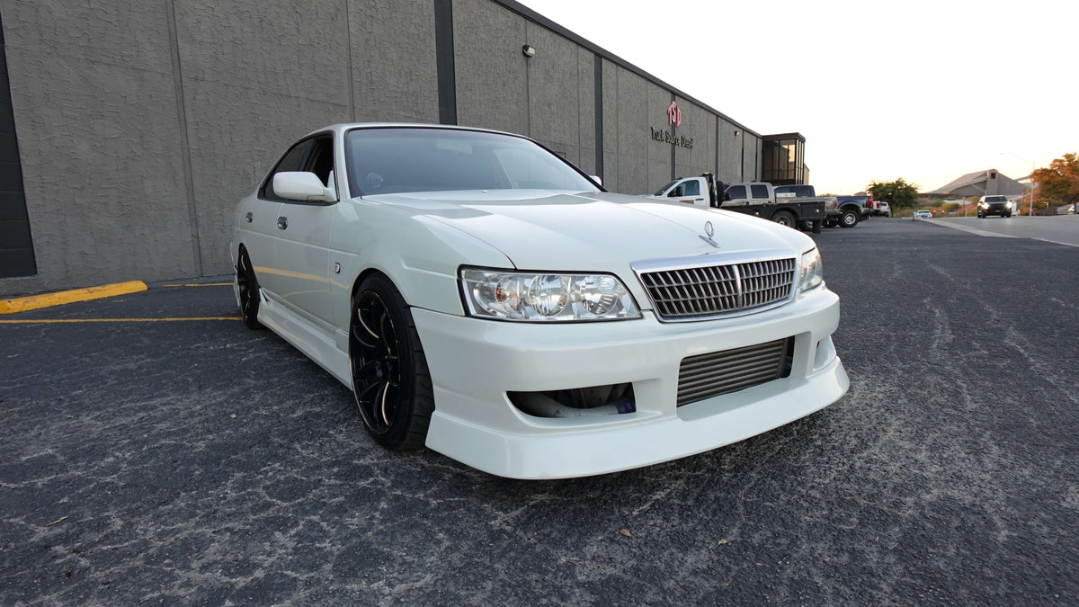 2000 Nissan Laurel 25 Club S C35 – JDM Drive